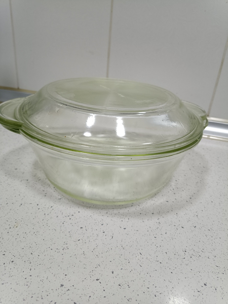 Продам стеклянную чашечку
