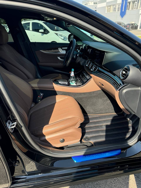 Mercedes-Benz E350 W213, 2023