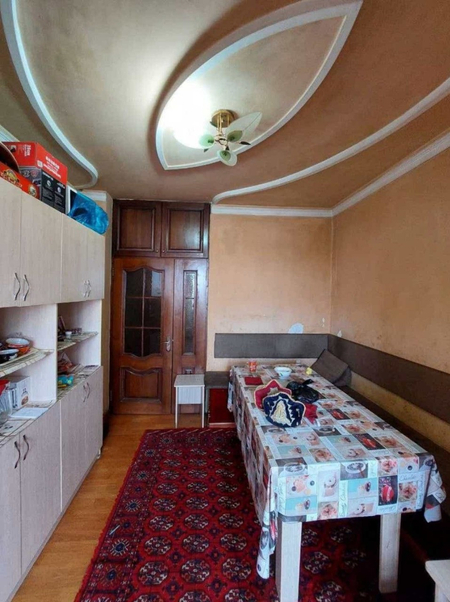 Продаётся квартира Сергели 7 комнат 4 этаж 4 этажность дома 9