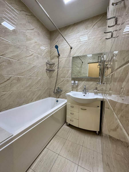 Продаётся 3/1/5 на м-в Карасу 2