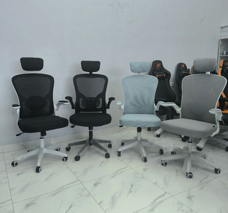 Офисное кресло модель Ариола grey black aqua
