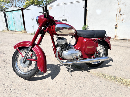 Ява 360 старушка Jawa