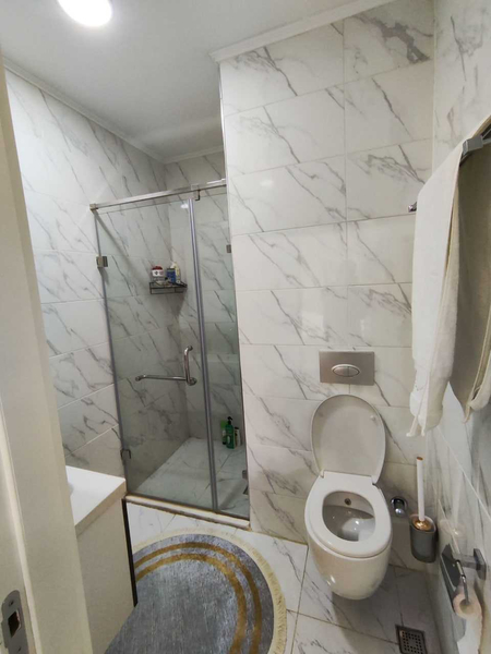 Yakkasaroyda Istanbul city ЖKda 95 kv 3 xonali uy sotiladi +rem+meb