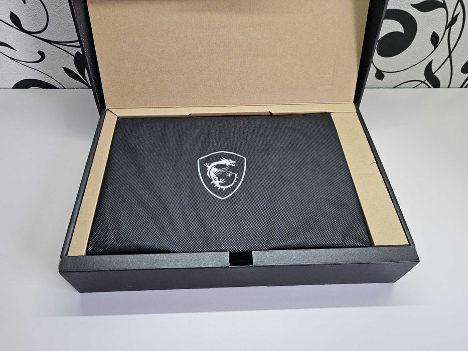 ПРОДАМ MSI Cyborg 15 / A12VF Gaming Ноутбук Core™ i7-12650H и RTX4060.