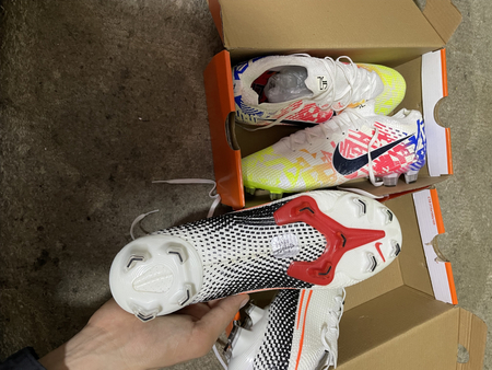 Nike mercuri butsi 2 xilidan bor manda yangi