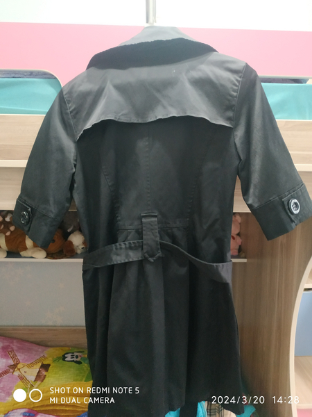 Весенний плащ продам