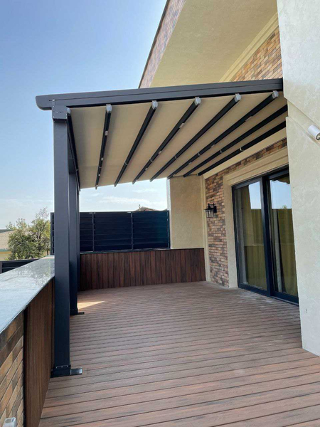 Pergola. Tent. Kafe restoran. uylar uchun soyabon.