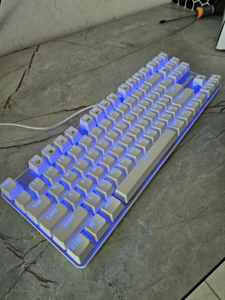 GameStop GS200 Mechanical RGB Keyboard