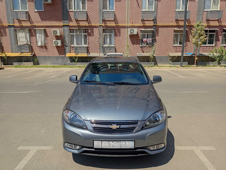 Срочно продаю свой автомобиль Gentra