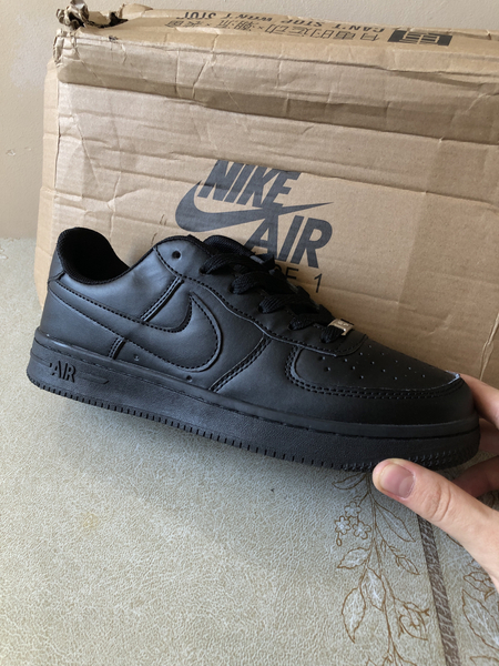 Nike Air Force 1 Black