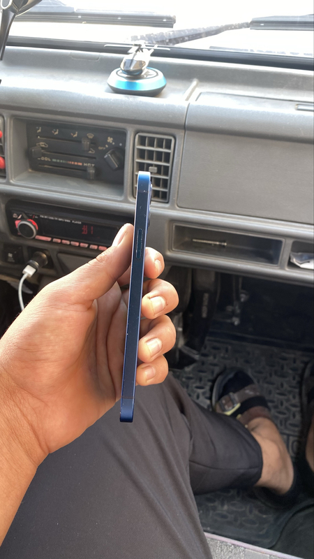 Iphone 12 128gb yomkost 80%  aybi yo