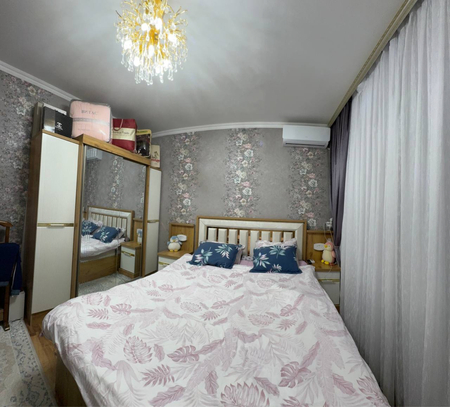 Ахмад Югнакий продается квартира 3/3/5 балкон 2*6 можно под ипотеку