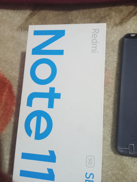 Infinix HOT 30 I.   8+128GB