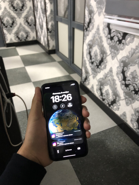 iPhone 11 64 gb Qora rangidan