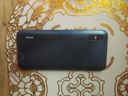 Redmi 9A karobkasi bor
