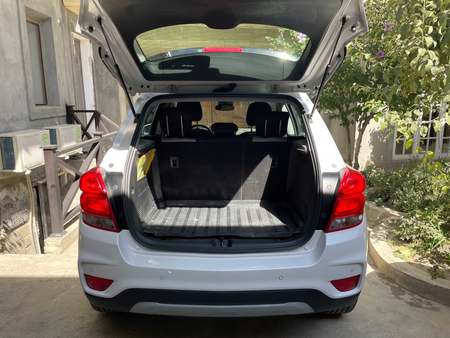 Chevrolet Tracker Premier Белый Жемчуг 2020 Год