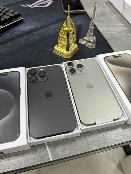iPhone XR 15 Pro korpusda