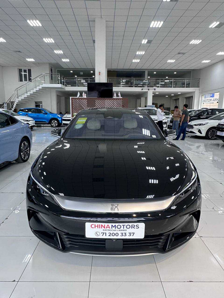BYD Han 715 km Qora