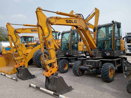Колёсный Экскаватор SDLG E765F - 0,21 куб.м