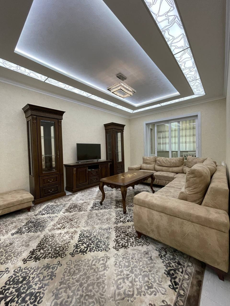 Продается 3х ком. квартира, ор-р: гостиница Россия, 90м2