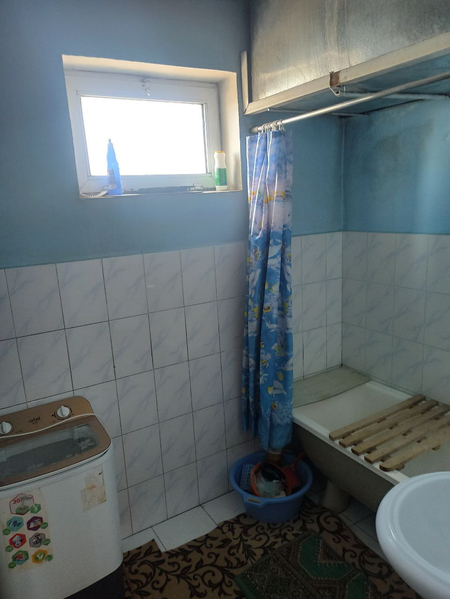 Shahar markazidan 3 xonali 113 m² kvartira sotiladi