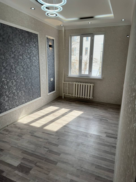 Продаётся  2 ком квартира на  Авиасозлар  3 кв.Ориентир  Мах Well