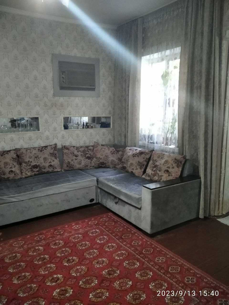 Яккасарай р-н 2,15 сотих 5 хона  СРОЧНО !