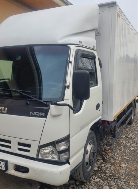 ISUZU NQR 71  sastayanasi yaxshi xolatda