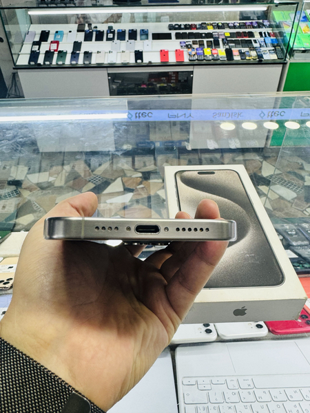 iPhone 15 Pro Max 256 gb natural