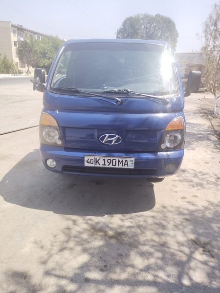 Hyundai porter sotiladi