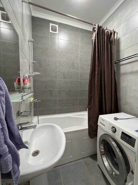 БУМ ижара ЖК GRINVICH 3 хонали квартира, иностранец 800$ id sh 626