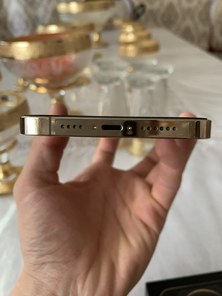 iphone 12 pro max gold kar dok bor