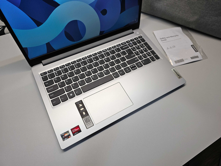 ПРОДАМ Lenovo IdeaPad 1 15AMN7 2024 Ноутбук Ryzen™3-7320U/4GB/256SSD.