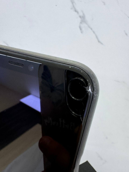 iPhone 11 Pro Grey 250$ taqalgani
