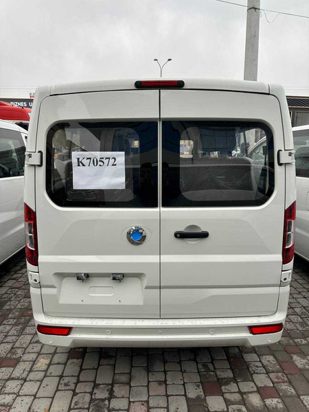 Минивен Dongfeng Yufeng