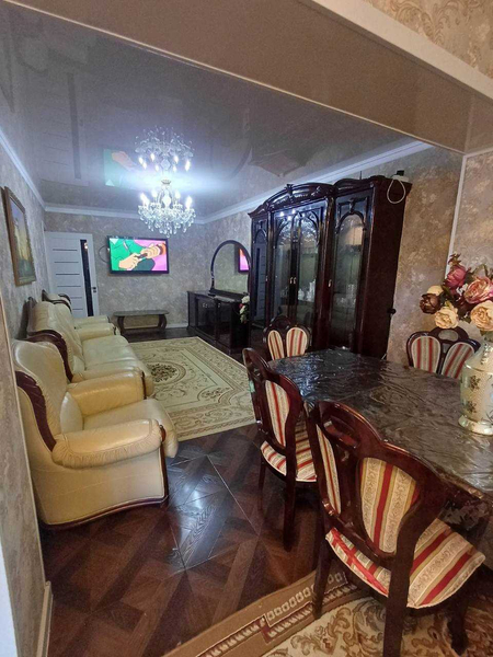 Аренда квартиры на Максим Горький Гост. Саёхат  3Хкомнитная ID:KM342