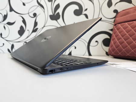 ПРОДАМ HP Laptop 15 (2023) Ноутбук Core™ i3-1115G4/8GB/256SSD/15.6