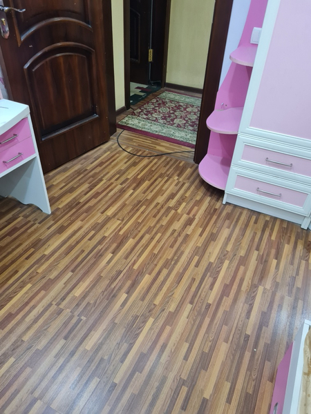 Продам квартиру банковскую 3 комнатная переделанная 4 ком.