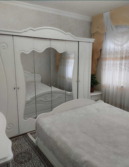 Юнусабад 18кв 3/2/4 75м² Срочно