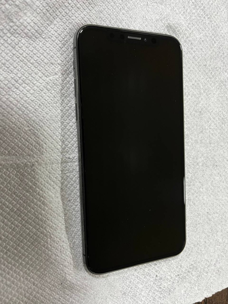 Iphone x ideal holatda