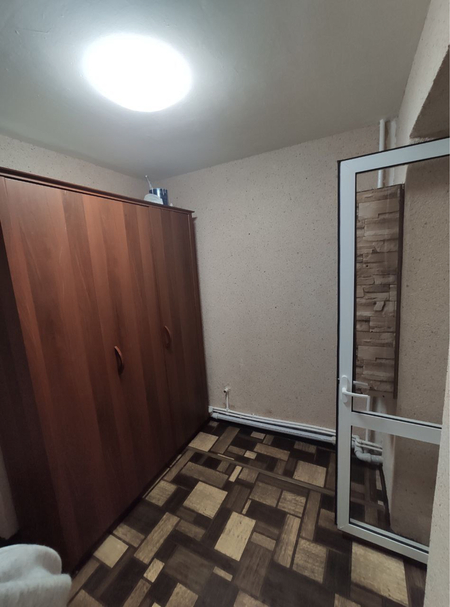 Продажа ! 1 комнатная 2 х 6.  Метро Новза