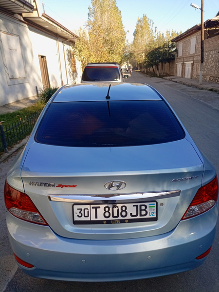 Hyunday Accent (Solaris)