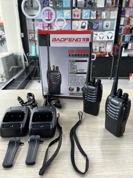 Рация/Ratsiya оригинал с наушником Baofeng 999s