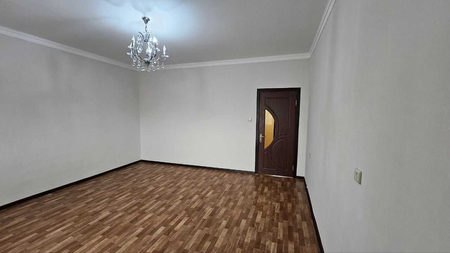 Срочно!Продаю 3-комн. квартиру с отдельным санузлом в Дархане.(J3835)