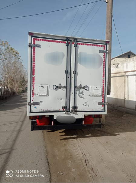 Isuzu CNG 2015 sotiladi naxtga
