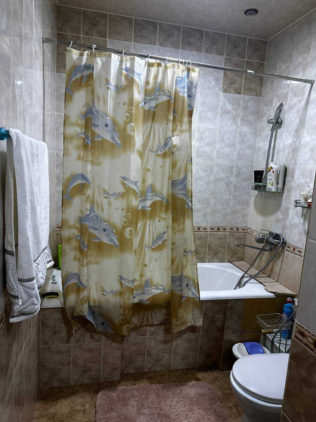 (К129172) Продается 5-ти комнатная квартира в Мирабадском районе.