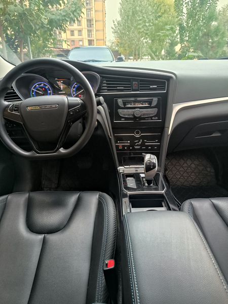 Donfeng Venucia D60
