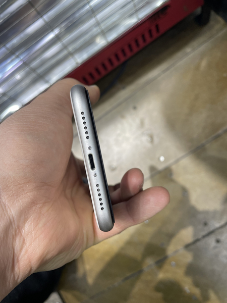 Iphone 11 128Gb ch/a 2-simkartali