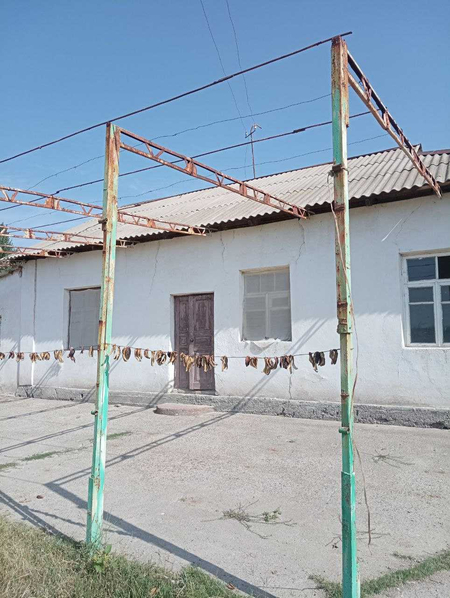Uy sotiladi Hovli