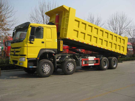 САМОСВАЛ HOWO HW76 8×4  40тонн yillik 10% halol nasiya savdo